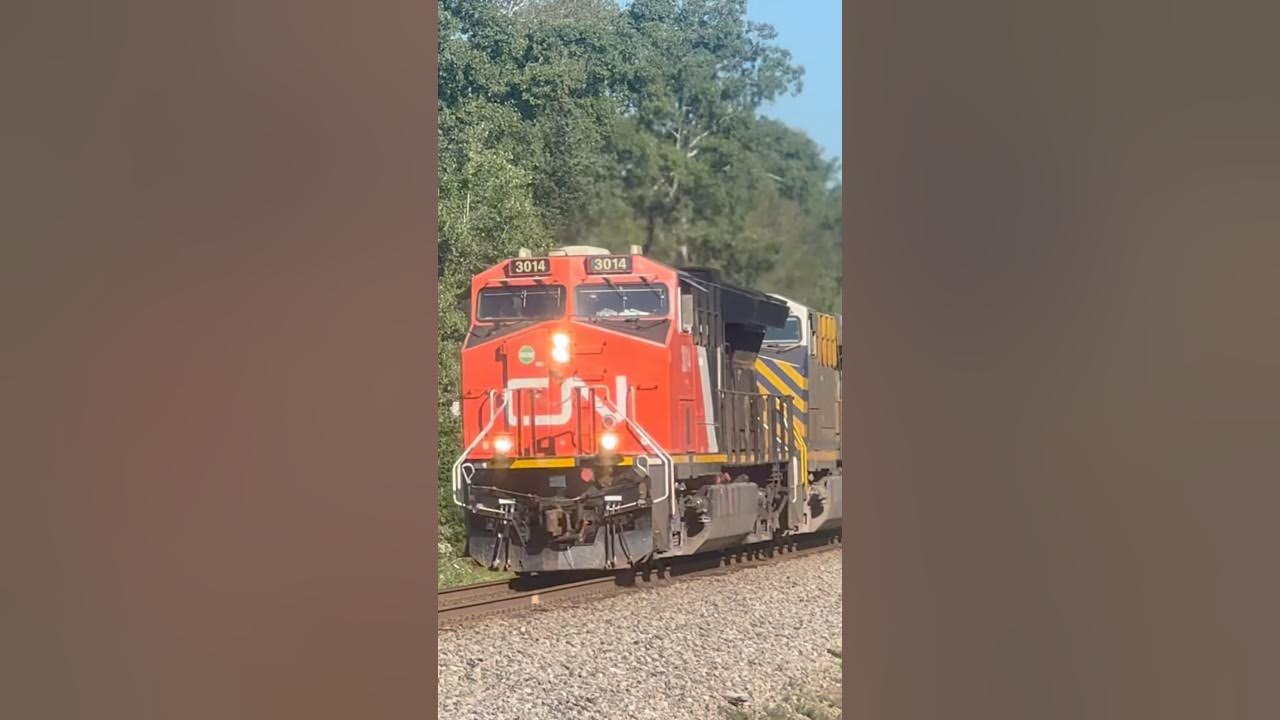 CN 3014 Southbound Manifest at Bennett, WI - YouTube