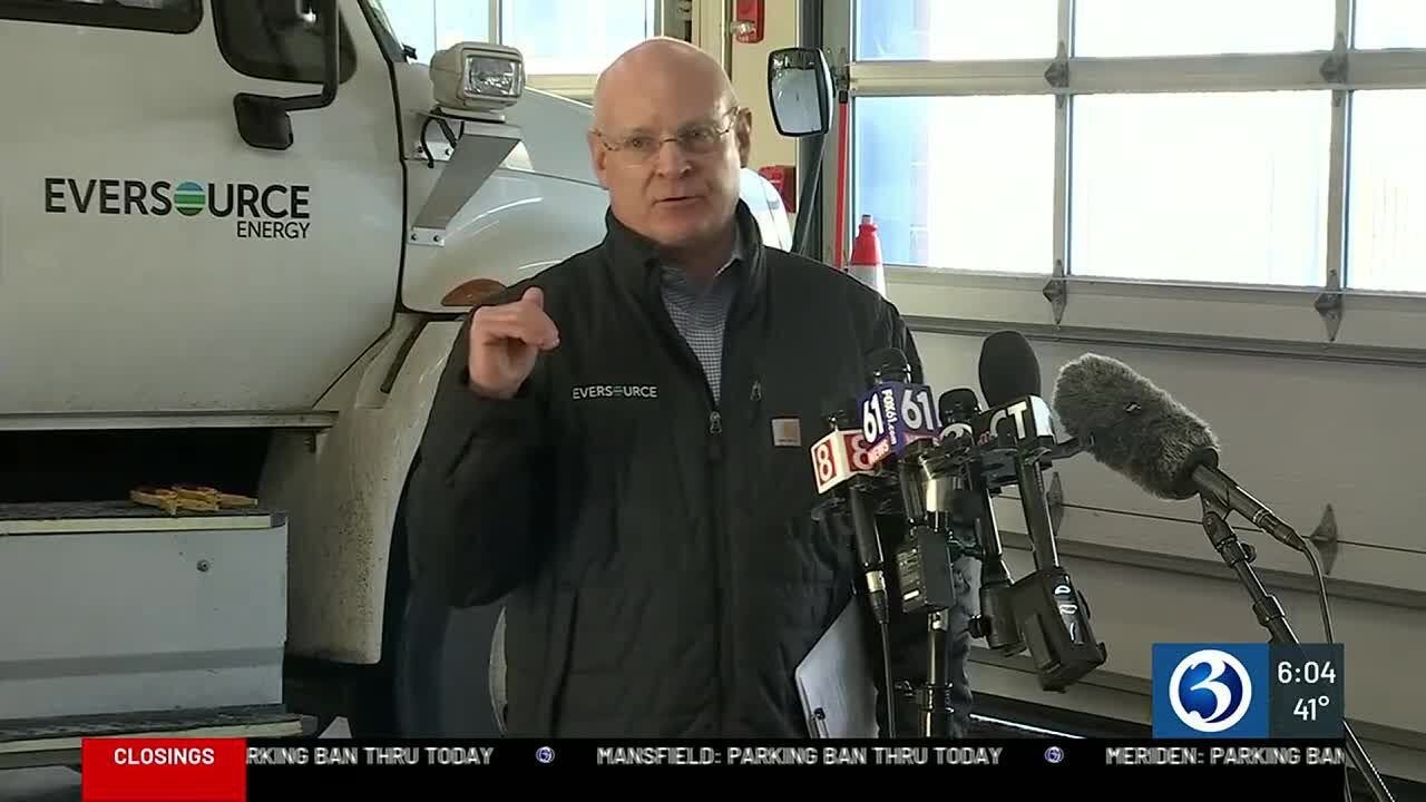 Eversource preparing for potential power outages - YouTube