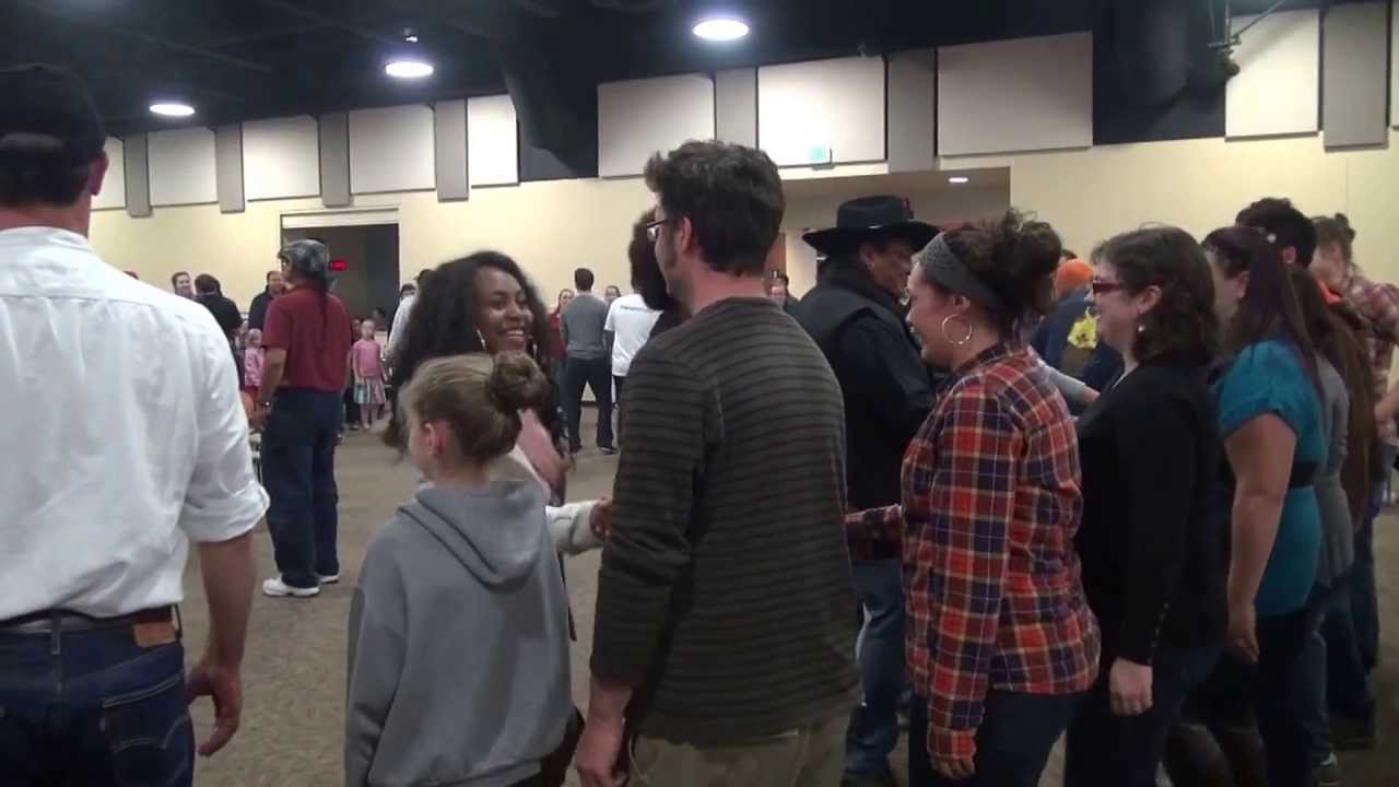Native American Round Dance - YouTube