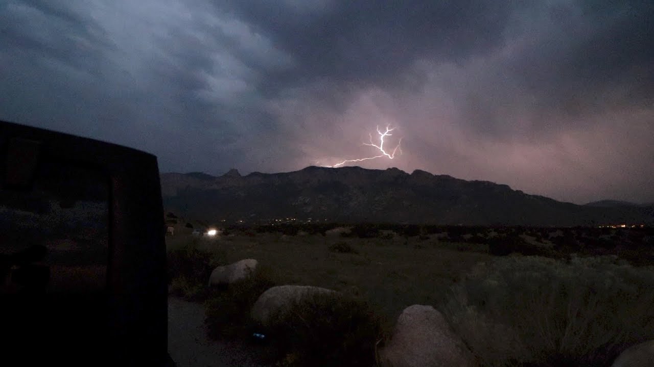 LIGHTNING OVER THE MOUNTAINS! - YouTube