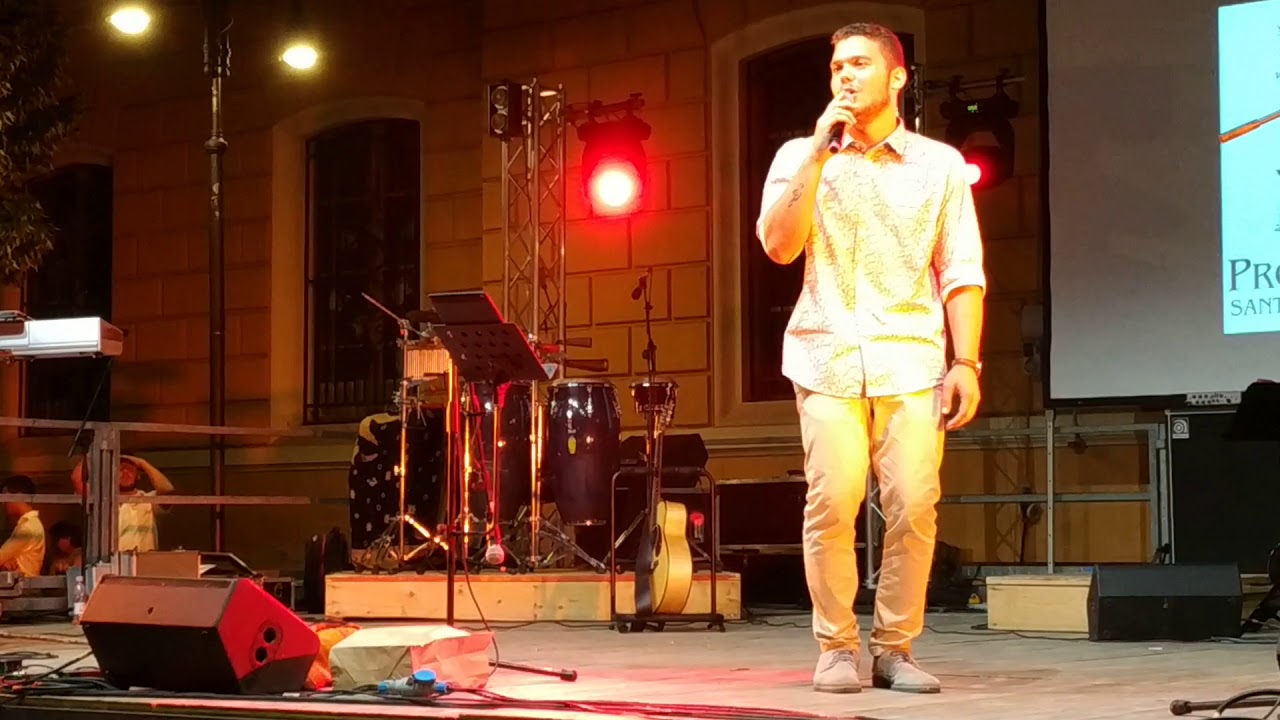 Simone Leonardi apre il concerto di Sergio Casabianca - YouTube