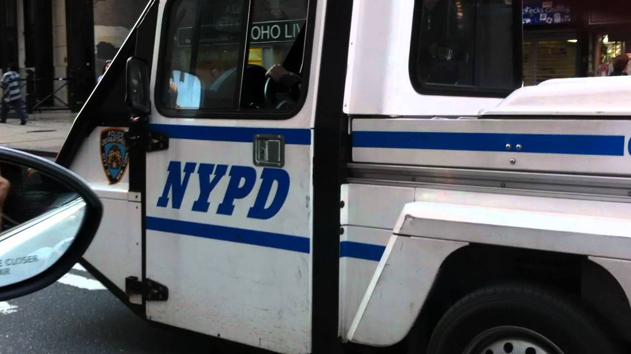 NYC Cop-In-A-Box - YouTube