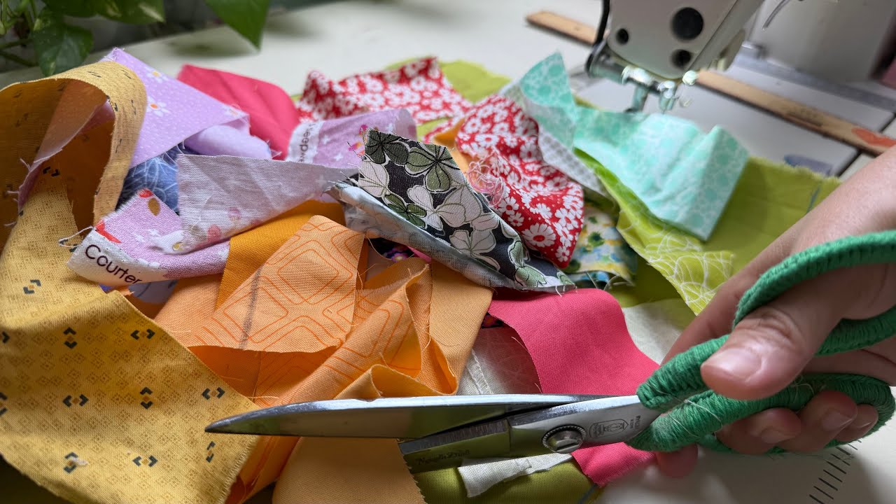 I make MANY and SELL them all! Recycling Idea with patchwork Fantastic ...