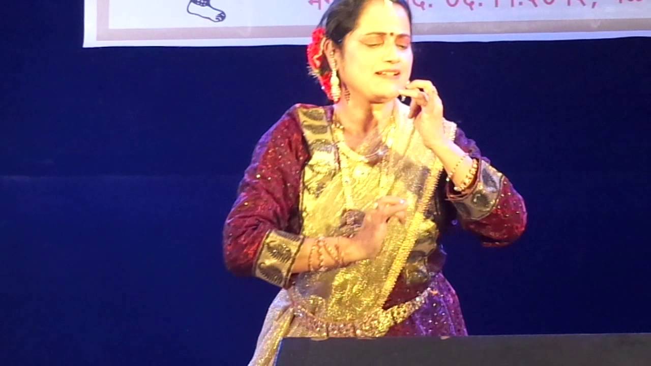 Dr Varsha Patil - performance in oak hall,akola - YouTube