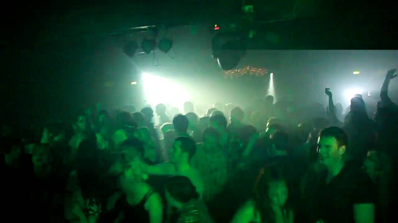 EROL ALKAN @ THE MIDDLESBROUGH ARENA : 27.12.09 - YouTube