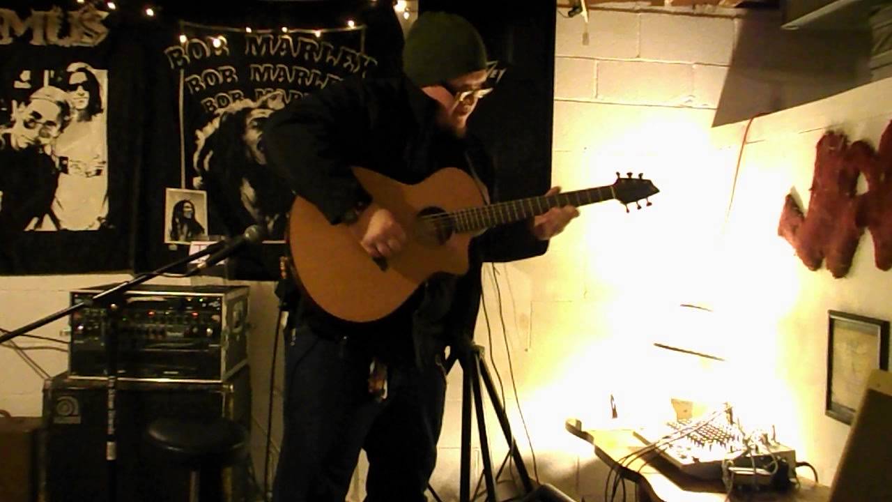 Matt Jago playing Loop station in E - YouTube