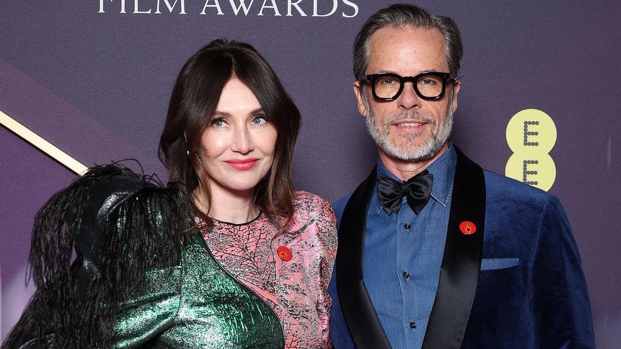 Guy Pearce and Ex-Girlfriend Carice van Houten Reunite at BAFTA 2025 ...