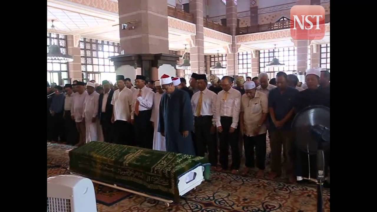 Renowned academician Tan Sri Dr Awang Had Salleh, 79, passed away - YouTube
