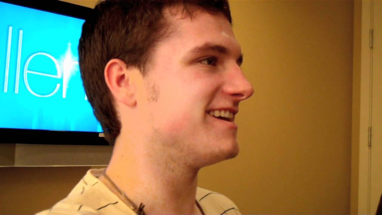 Josh Hutcherson's Backstage Video - YouTube