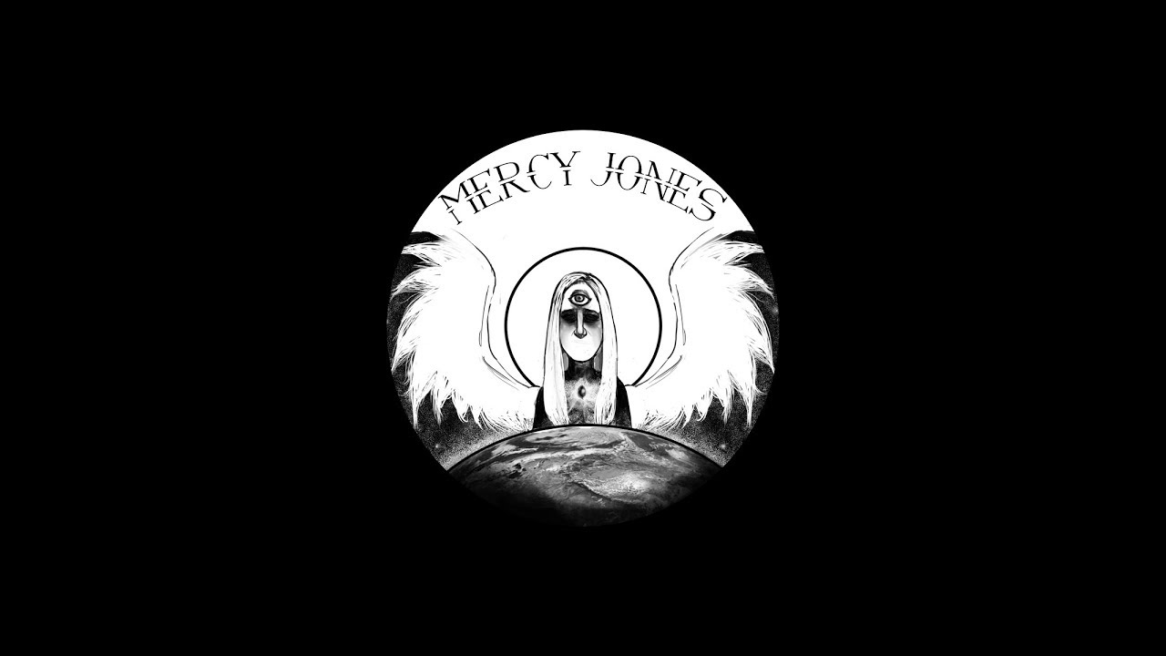 At the beach with Mercy Jones - YouTube