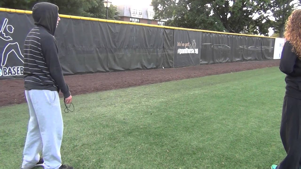 10/10/14 "The Adelphi" workout: Baseball Field 400's - YouTube