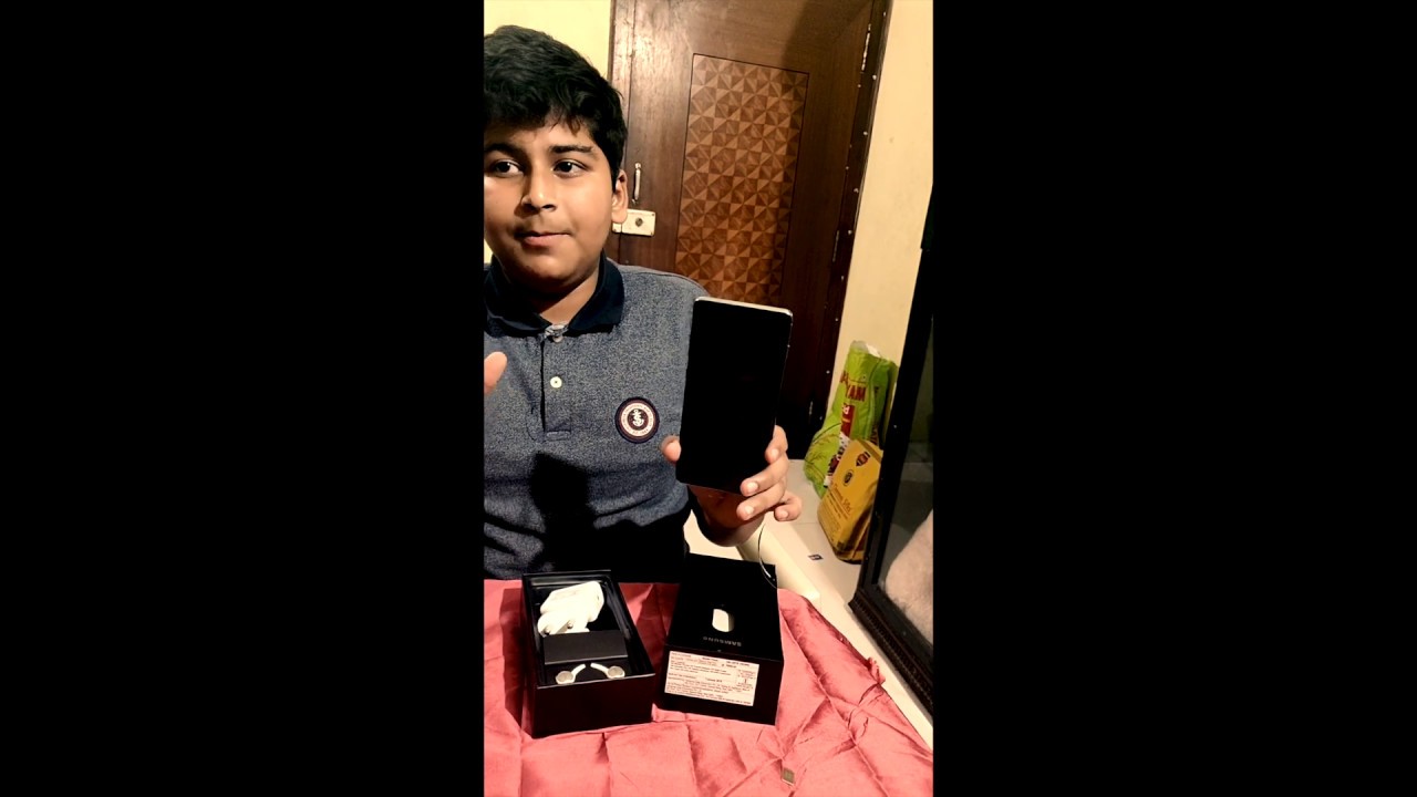 Nischay Unboxing Samsung Galaxy S10+ - YouTube