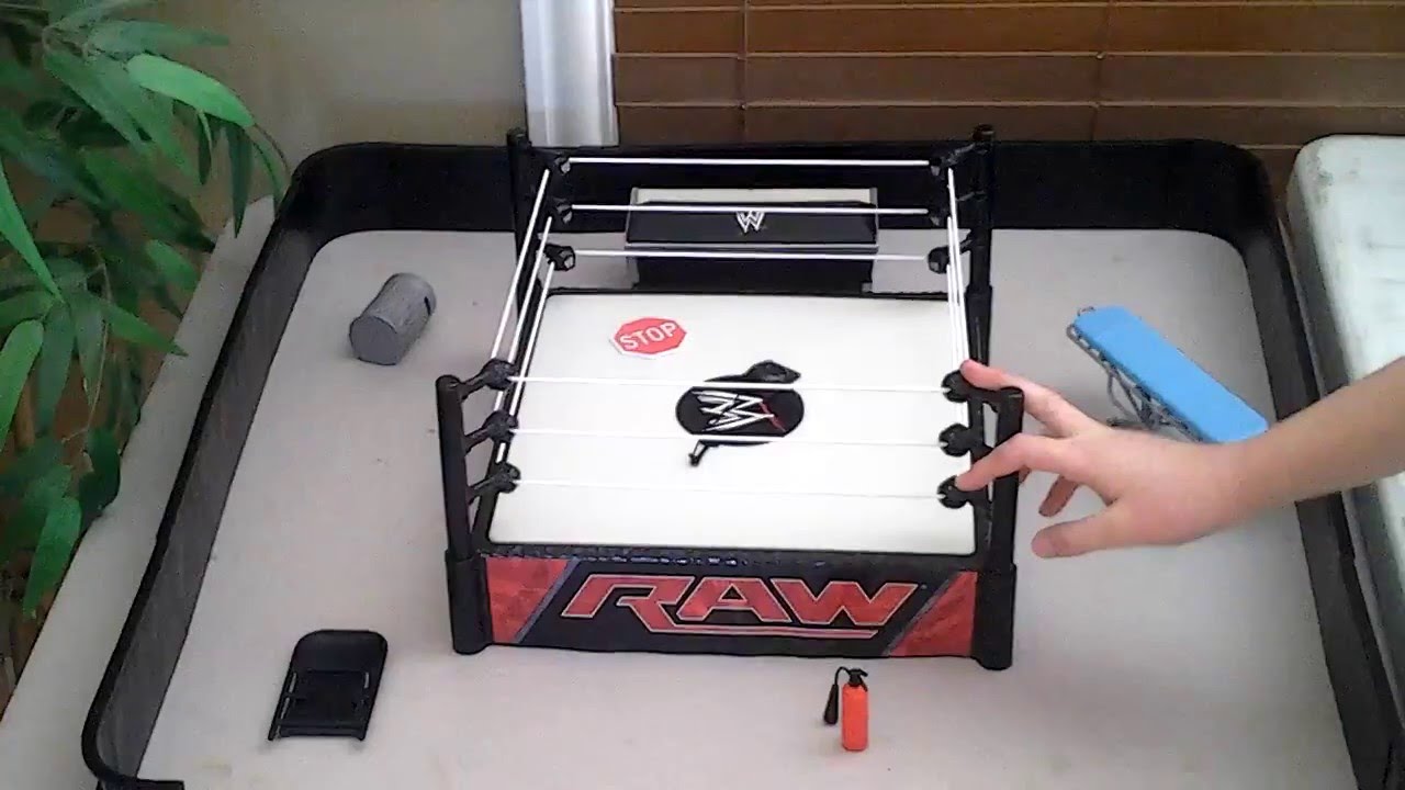 WWE ring side battle action figure play set - YouTube