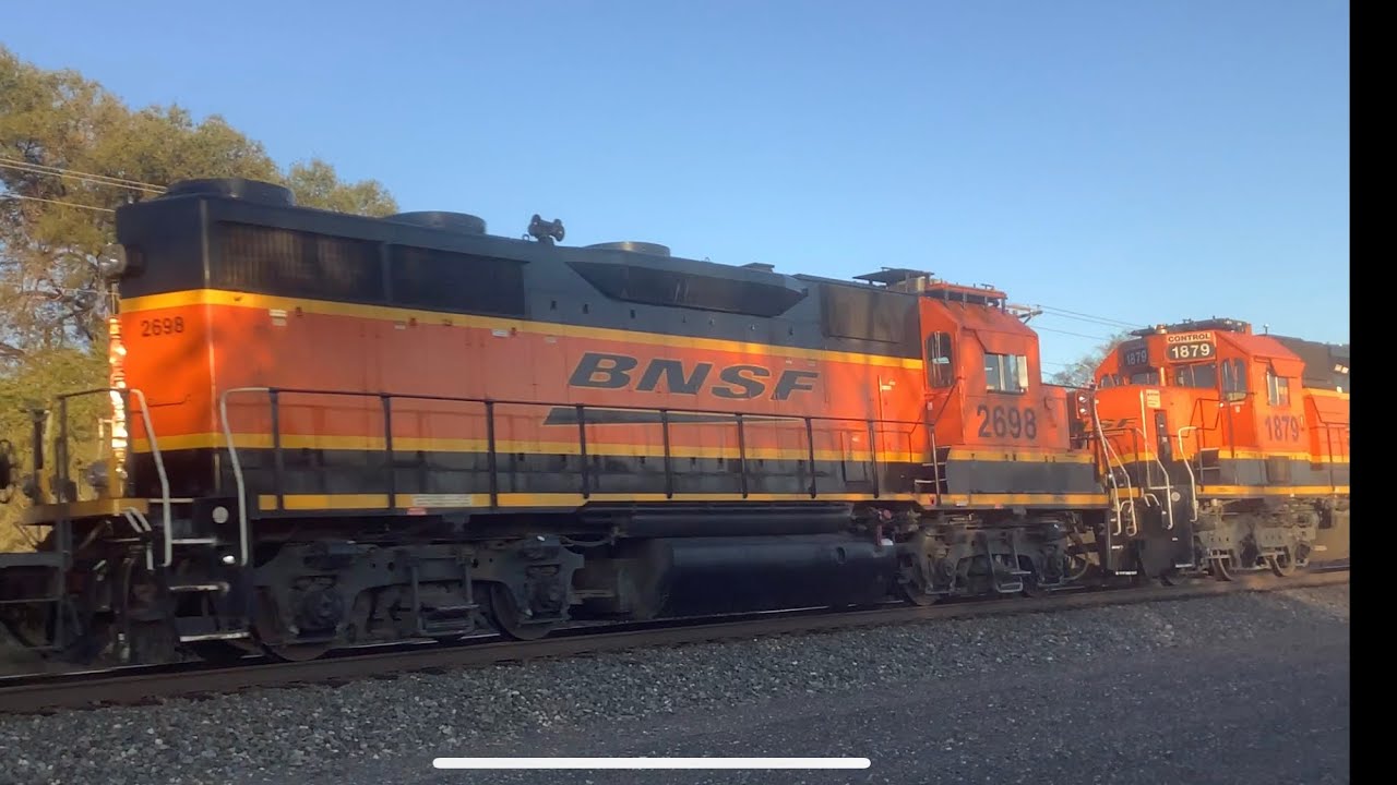 A Honking Southbound BNSF #8193 Manifest Freight Train With SD40-2 & GP39-3 Units - YouTube