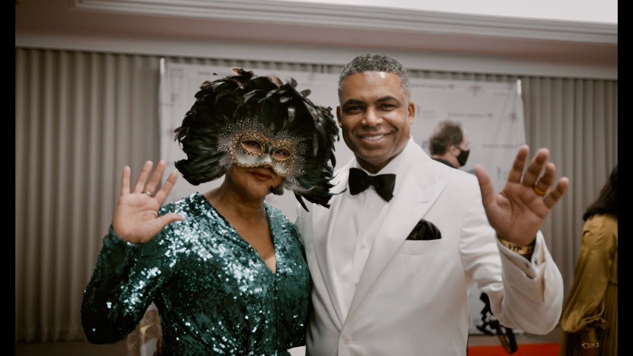 2022 UNCF Charlotte Mayor's Masked Ball - YouTube