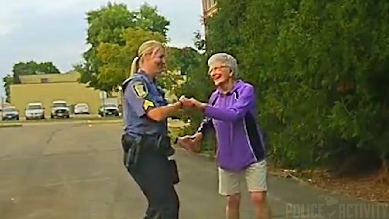 Police Sergeant Joins Woman Dancing Alone in Street - YouTube