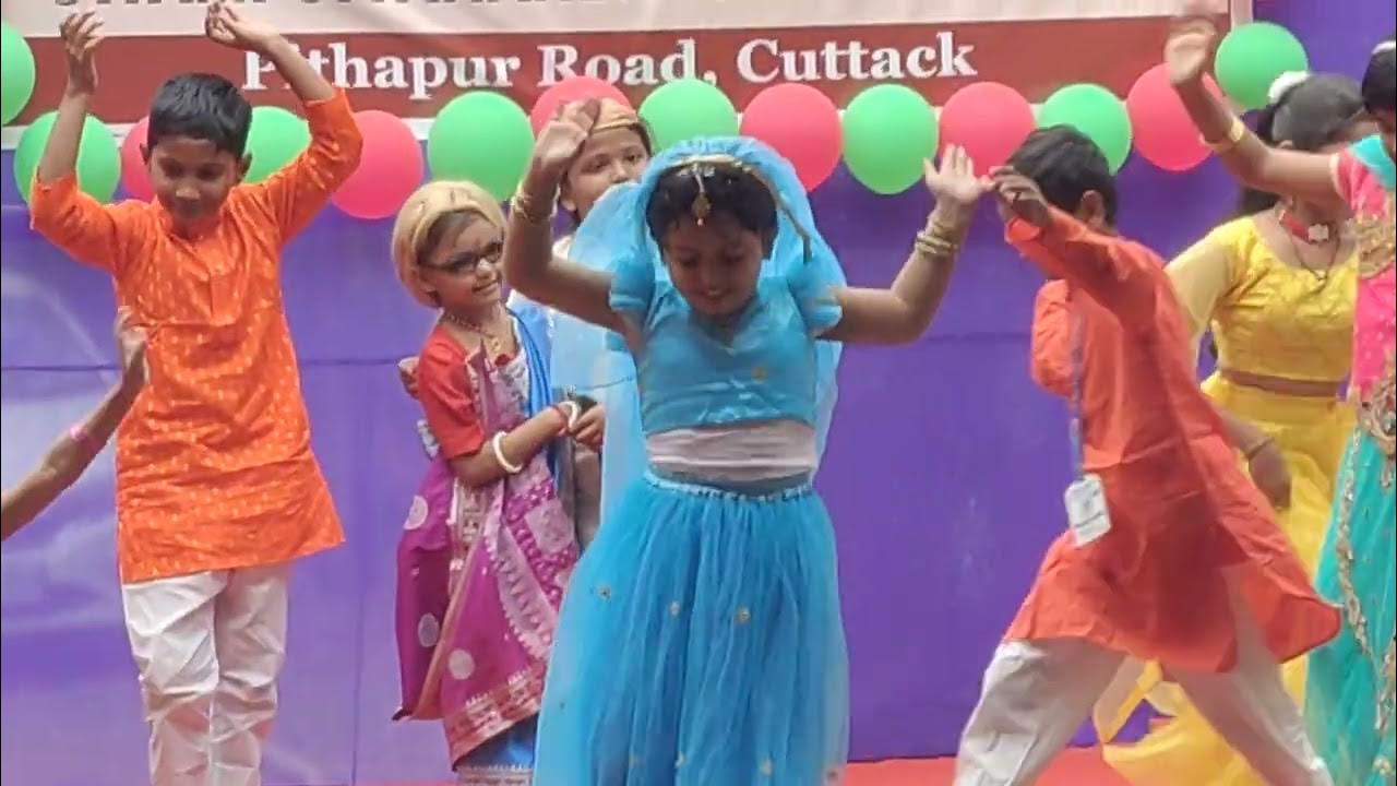 Dance Performance of Song: Dada Dadi Nana Nani Welcome To Our School ☝🏻 - YouTube