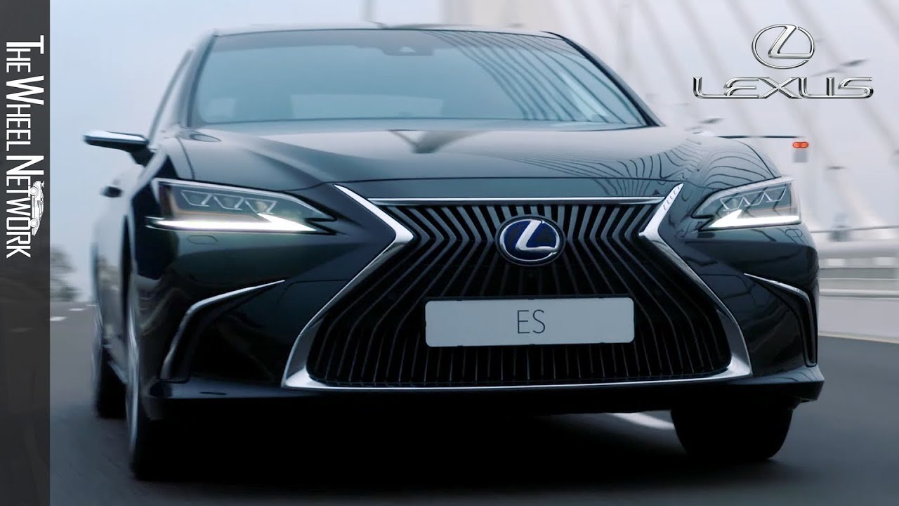 2020 Lexus ES 300h Digital Side-View Monitor - YouTube