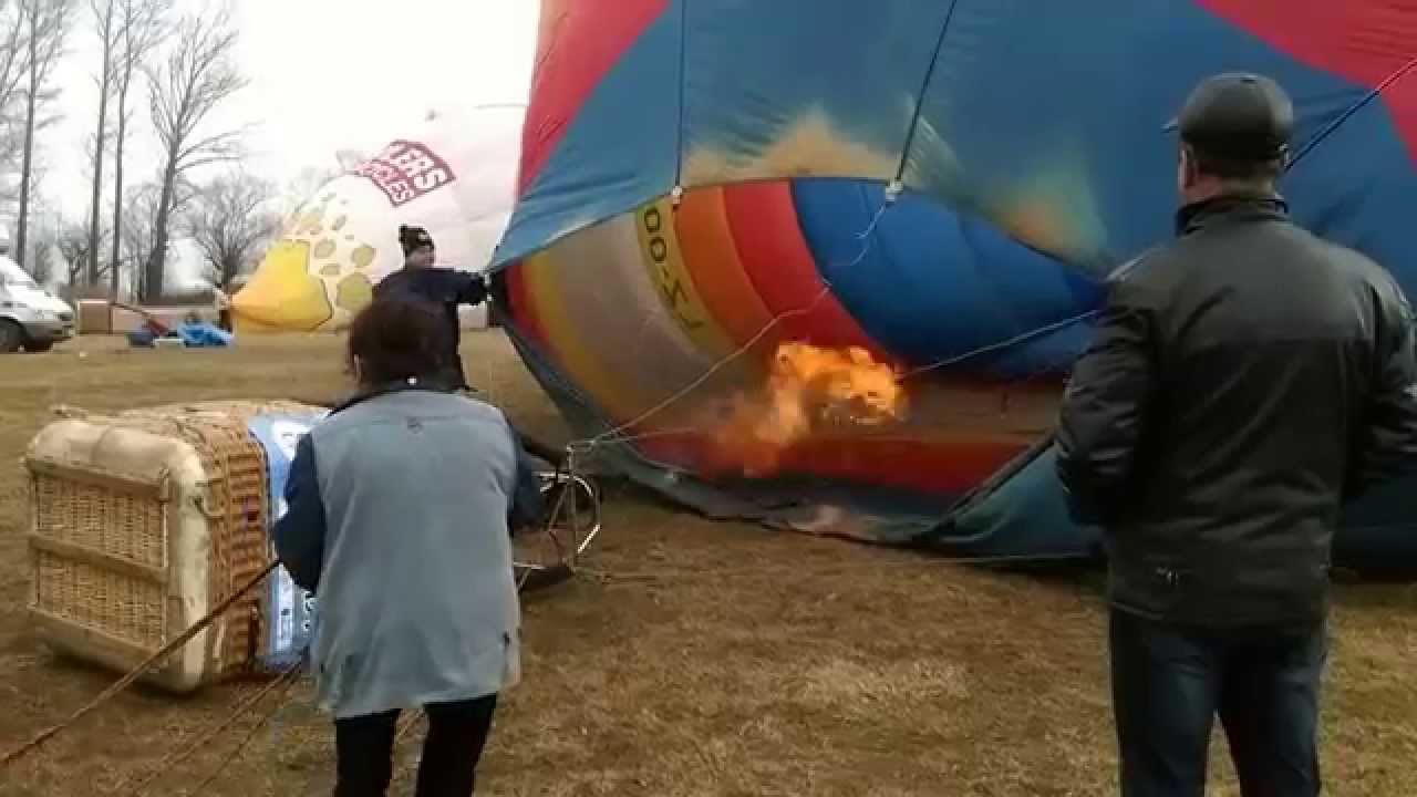 Hot air balloon inflation - YouTube