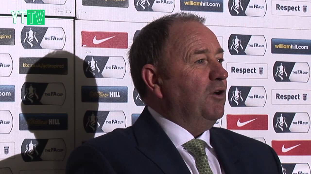 GARY JOHNSON POST MANCHESTER UNITED - YouTube