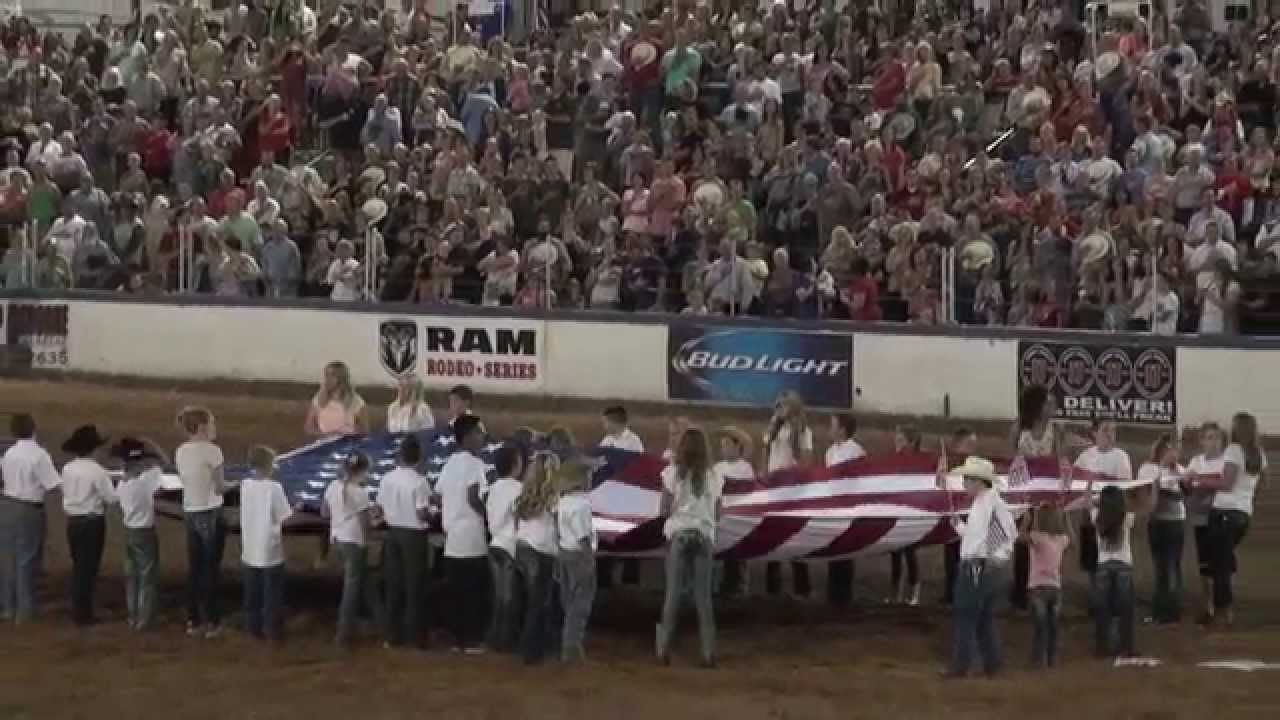 Dixie Roundup celebrates America with parade, rodeo finale - YouTube