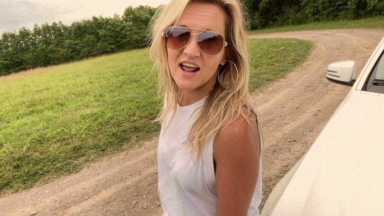 Teea Goans - The Beat Of A Backroad (Official Music Video) - YouTube