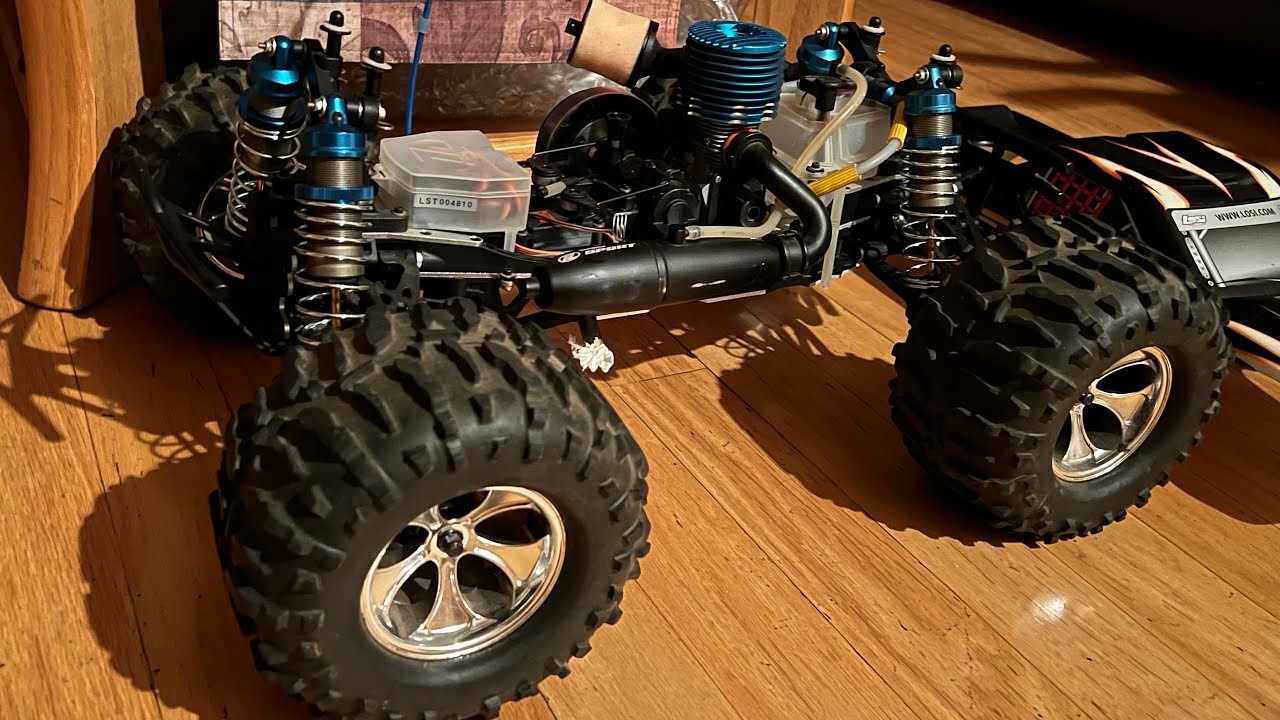 Team Losi LST Super Truck Start Up & Idle! Dynamite Mach .26 Reawakens ...