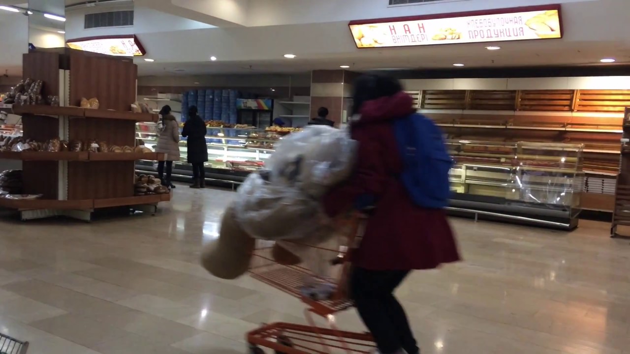 The security guy keeps staring at me =)) - YouTube