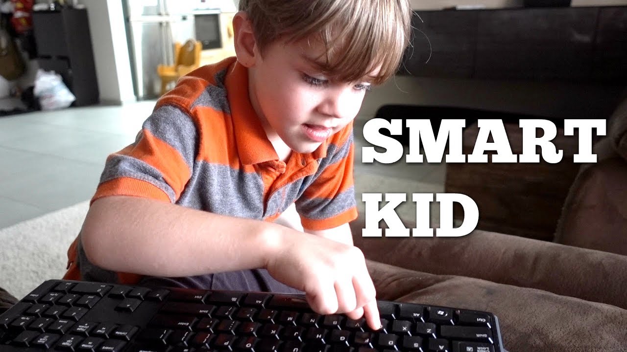 SMART 4 YEAR OLD CAN SPELL OUT WORDS - YouTube