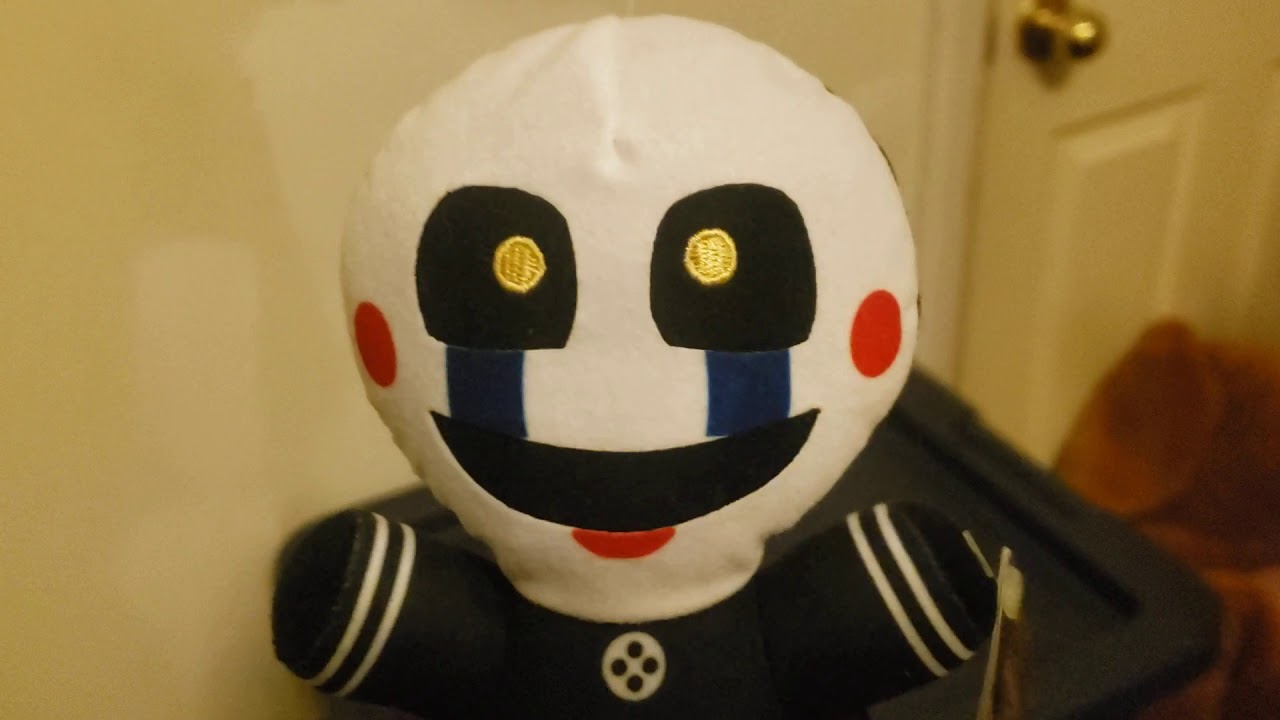 FNAF (HOTTOPIC EXCLUSIVE) SECURITY PUPPET PLUSH REVIEW - YouTube