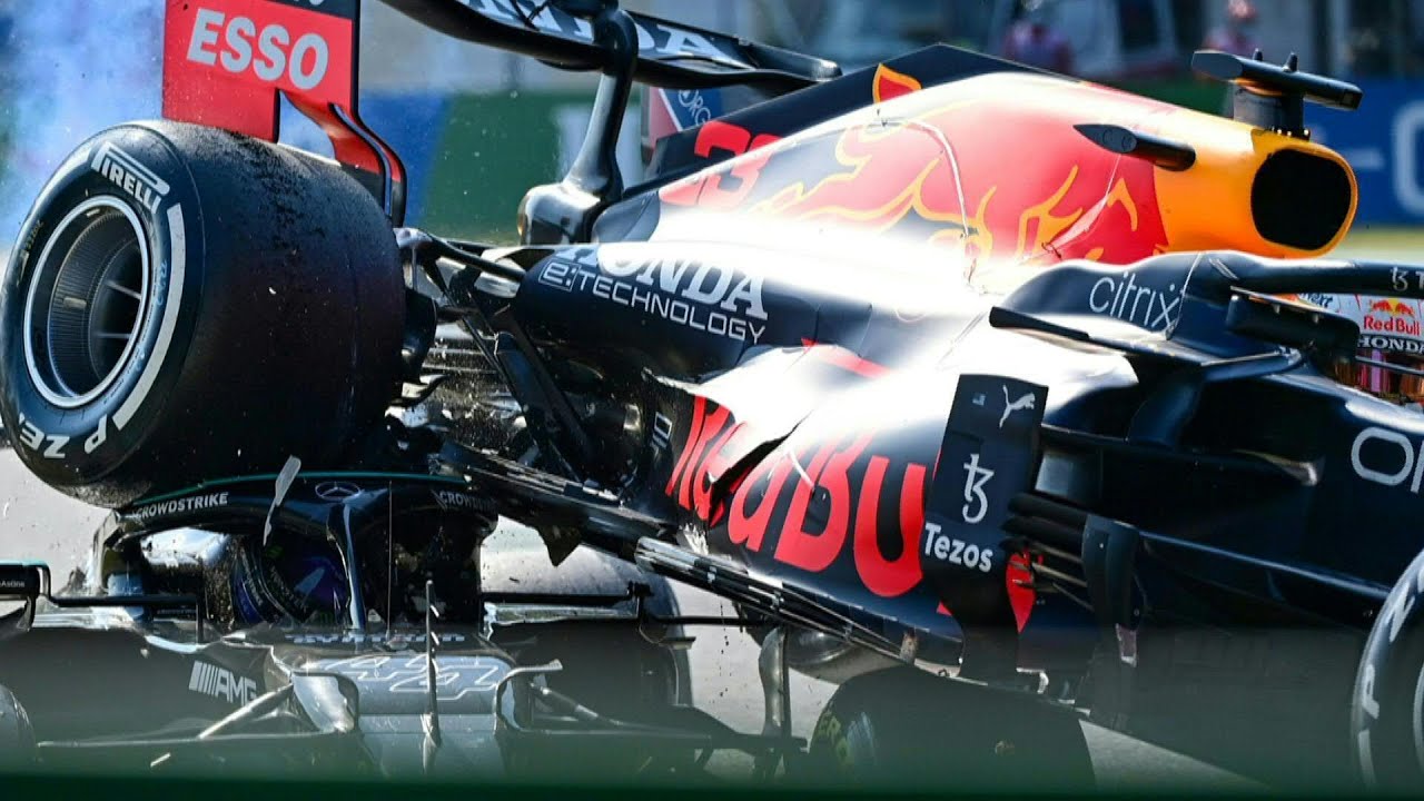 Lewis Hamilton escapes serious injury thanks to halo | AFP - YouTube