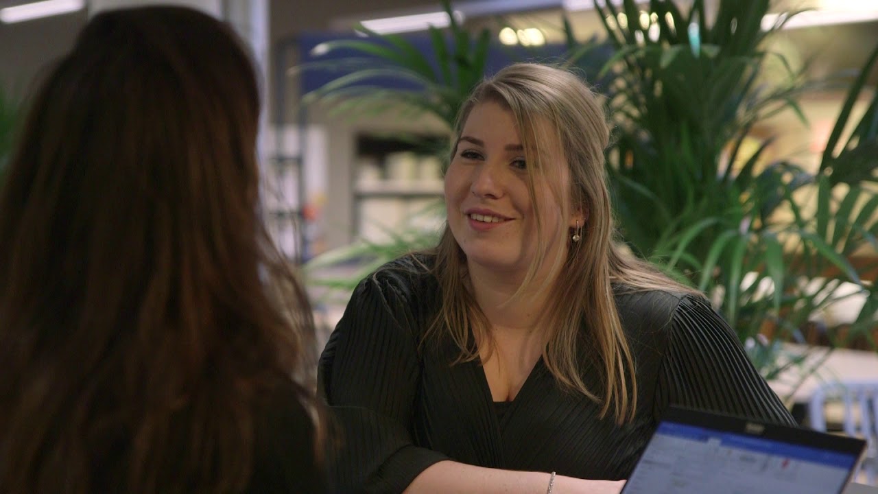 Young Professional Programma bij Hospitality Group - YouTube