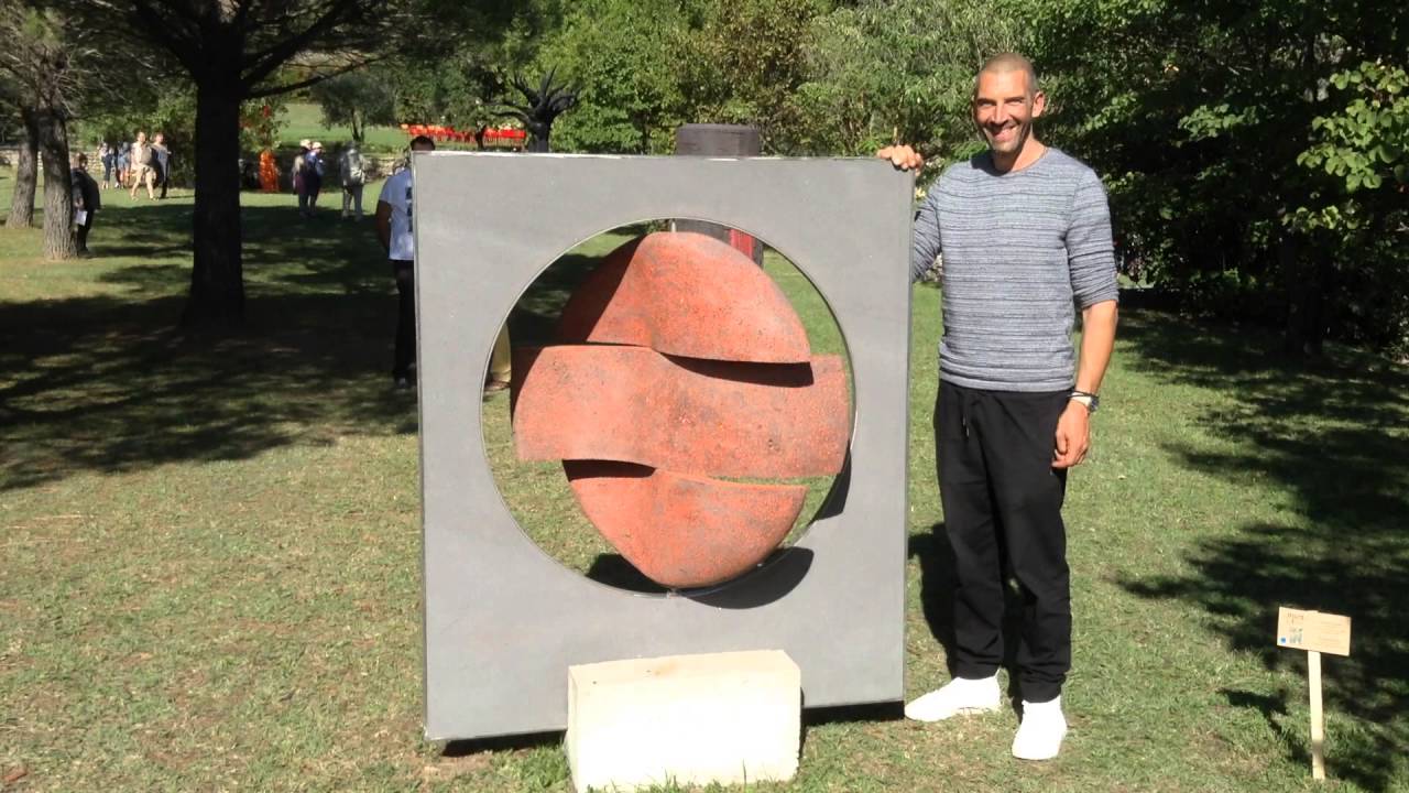 Gabriel Sobin sculpteur pierre - YouTube