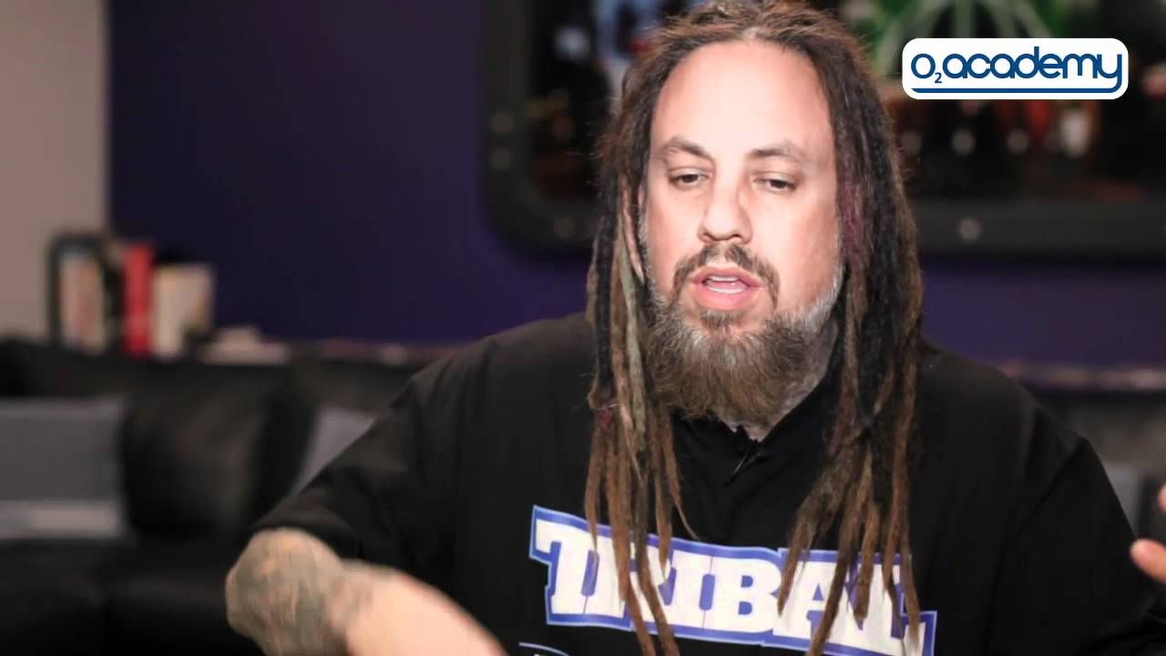 Korn: Fieldy Shares His Bass Wisdom - YouTube