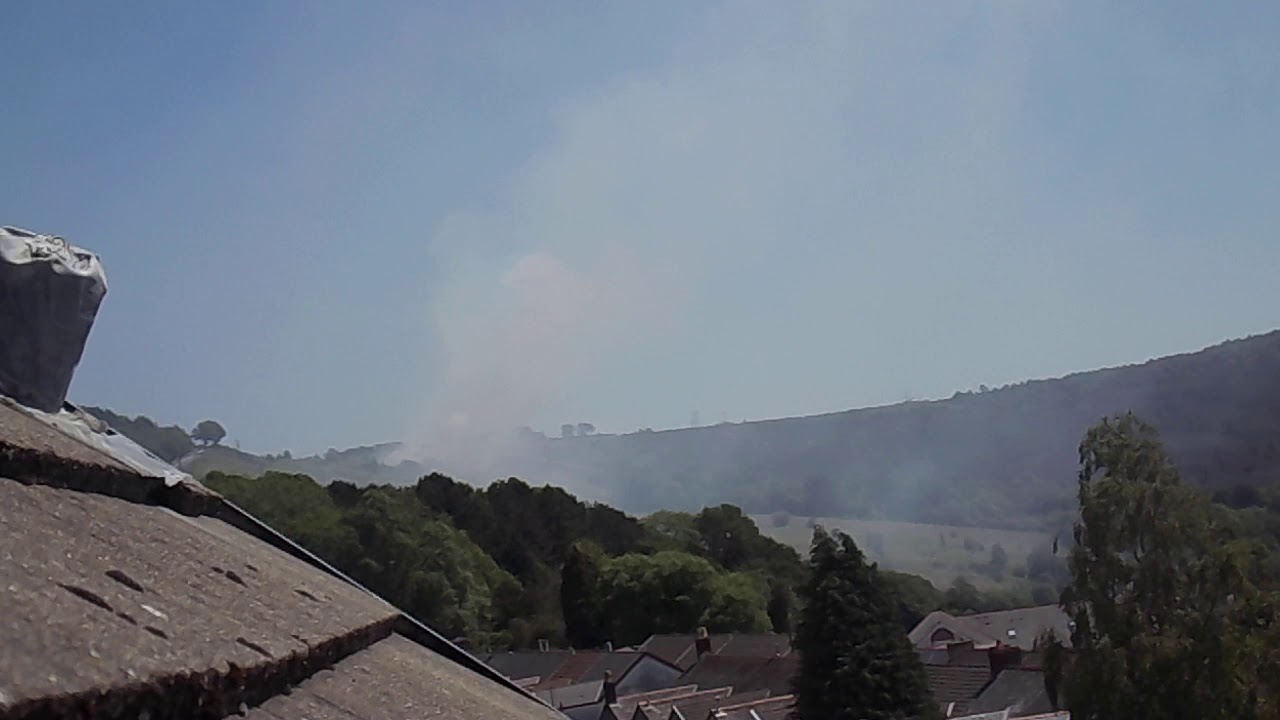 PENRHYS Hill and Golfcourse day 3 hill fire - YouTube