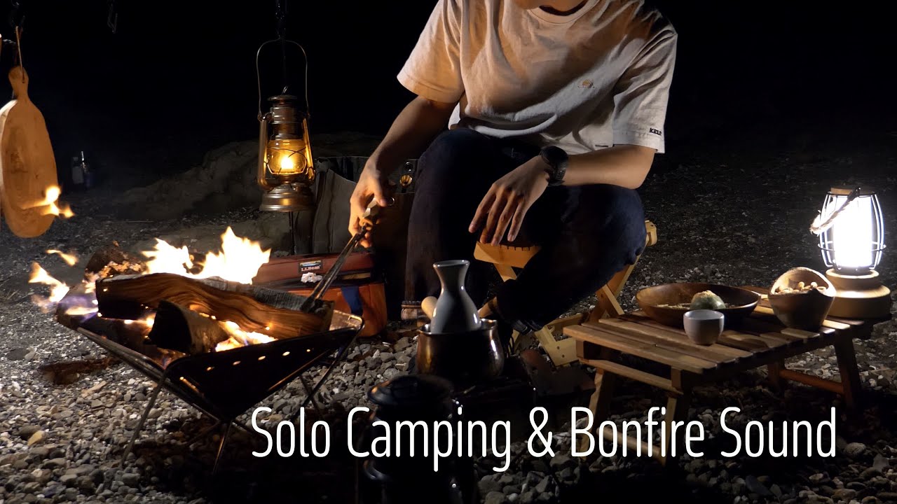 SOLO CAMPING WITH THE SOOTHING SOUND OF A BONFIRE [Relaxing Camping ...