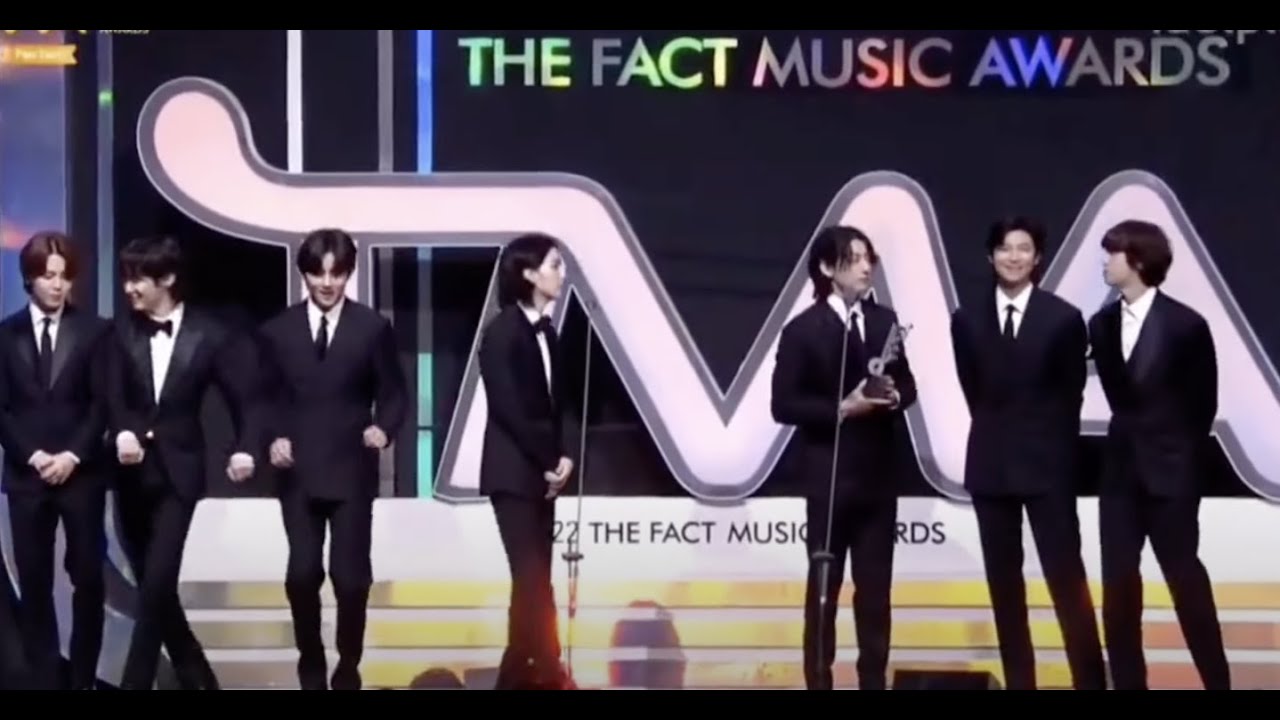 BTS ARRASA en los TMA 2022. BTS winning THE GRAND PRIZE (DESANG) AWARD at the TMA 2022. - YouTube