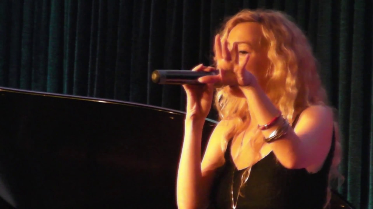Emma Cairo - Live at Vitello's (piano & vocals) - YouTube