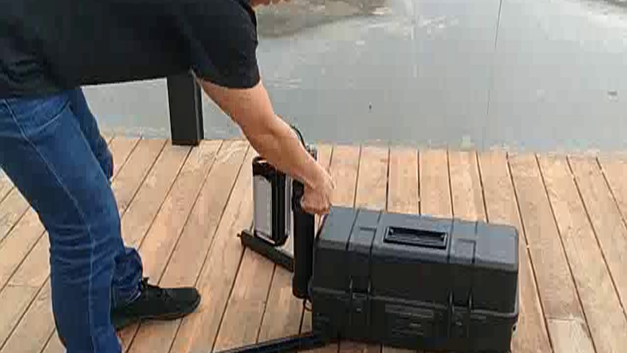 New Upgrade tripod work light with remote control - YouTube