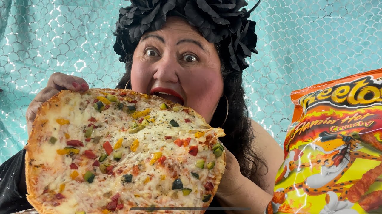 Hot Cheetos con Pizza 🍕 la mama de Wendy’s eating show tiene un Secreto ...
