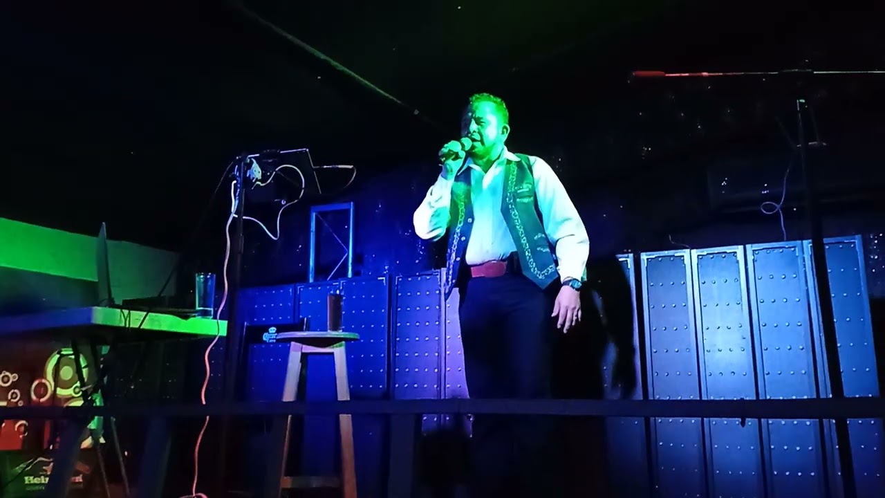 "MI VIDA" canta: Fausto El Ultimo De Los Bohemios - YouTube