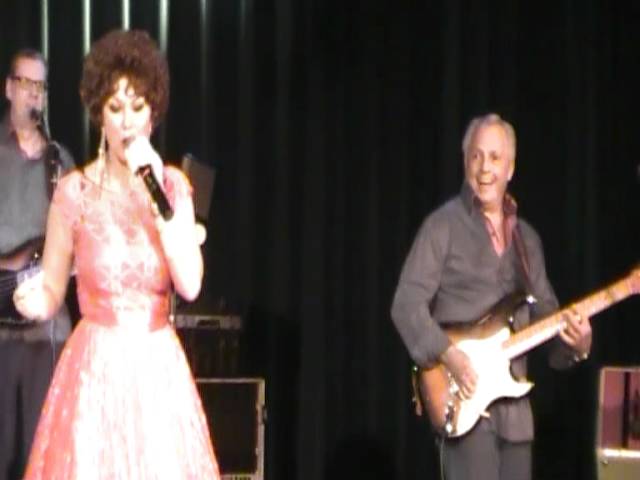 Patsy Lee (UK) - Let's Jump The Broomstick (Brenda Lee) Chords - Chordify