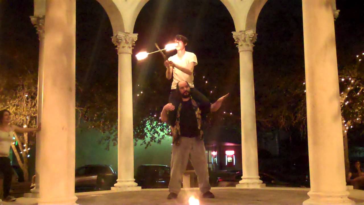 Fahrenheit 360° Firespinning 090911 Devin Reid with Devilsticks on Dean ...