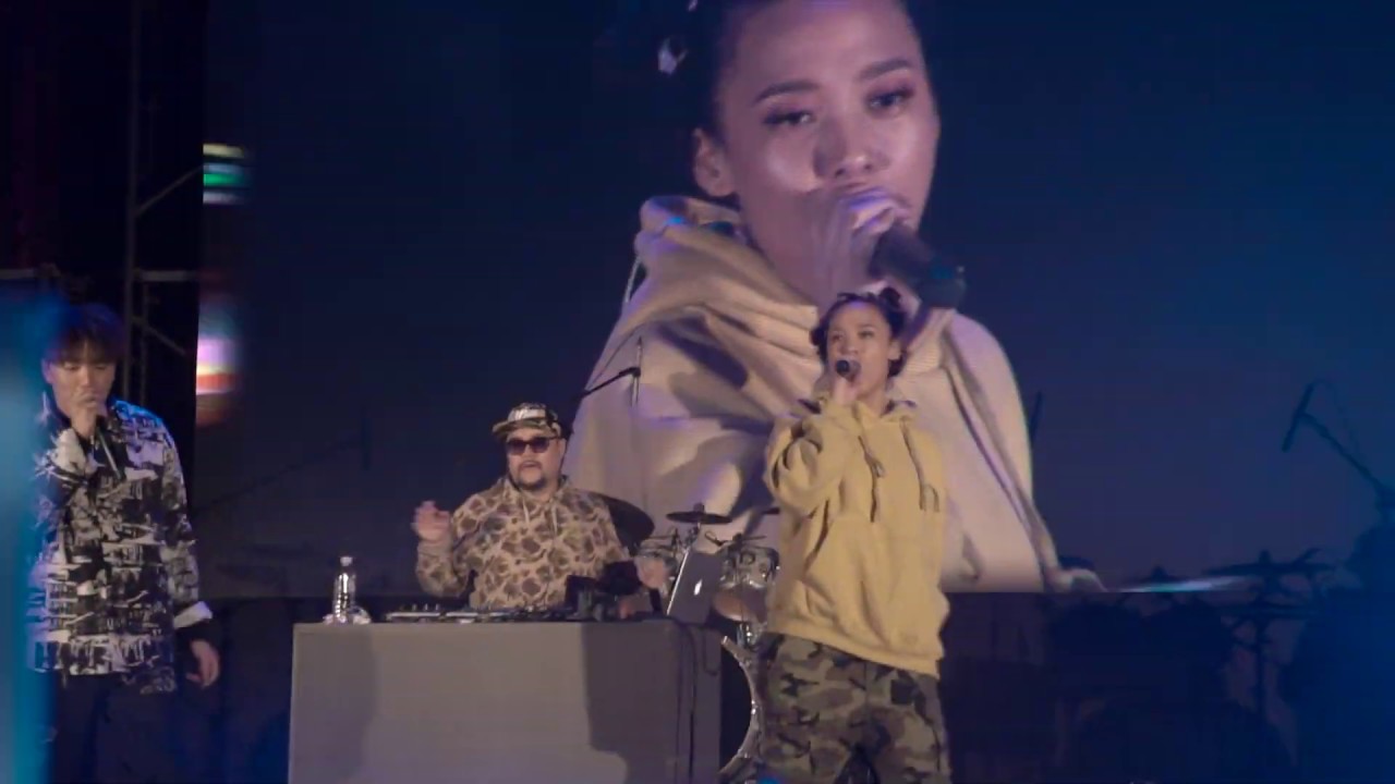 윤미래, Bizzy 대학공연 음악축제 인천글로벌캠퍼스 5/6 - YouTube