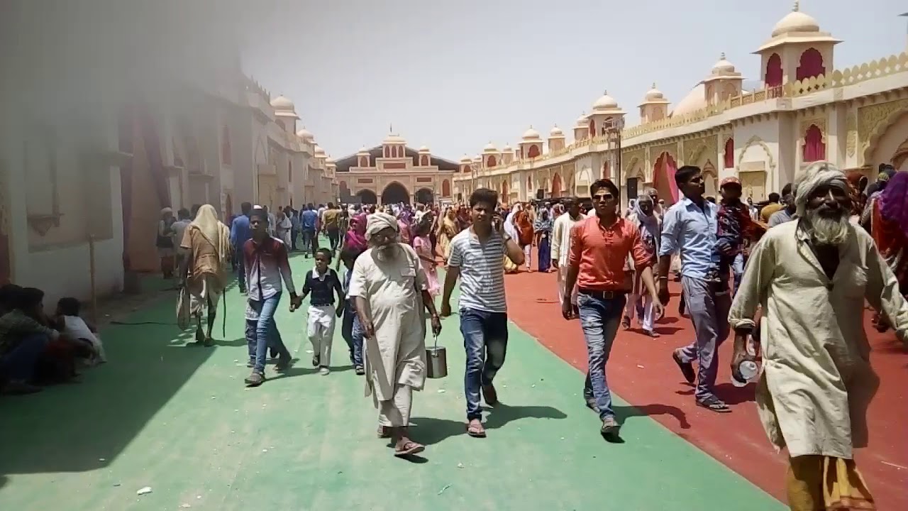 Morari bapu ka Katha pandal Mahewa ghat - YouTube