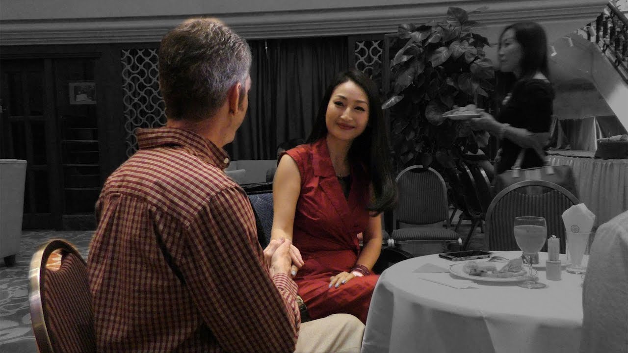 Chinese Women Pursue Single Men at Dating Events in Shenzhen - YouTube
