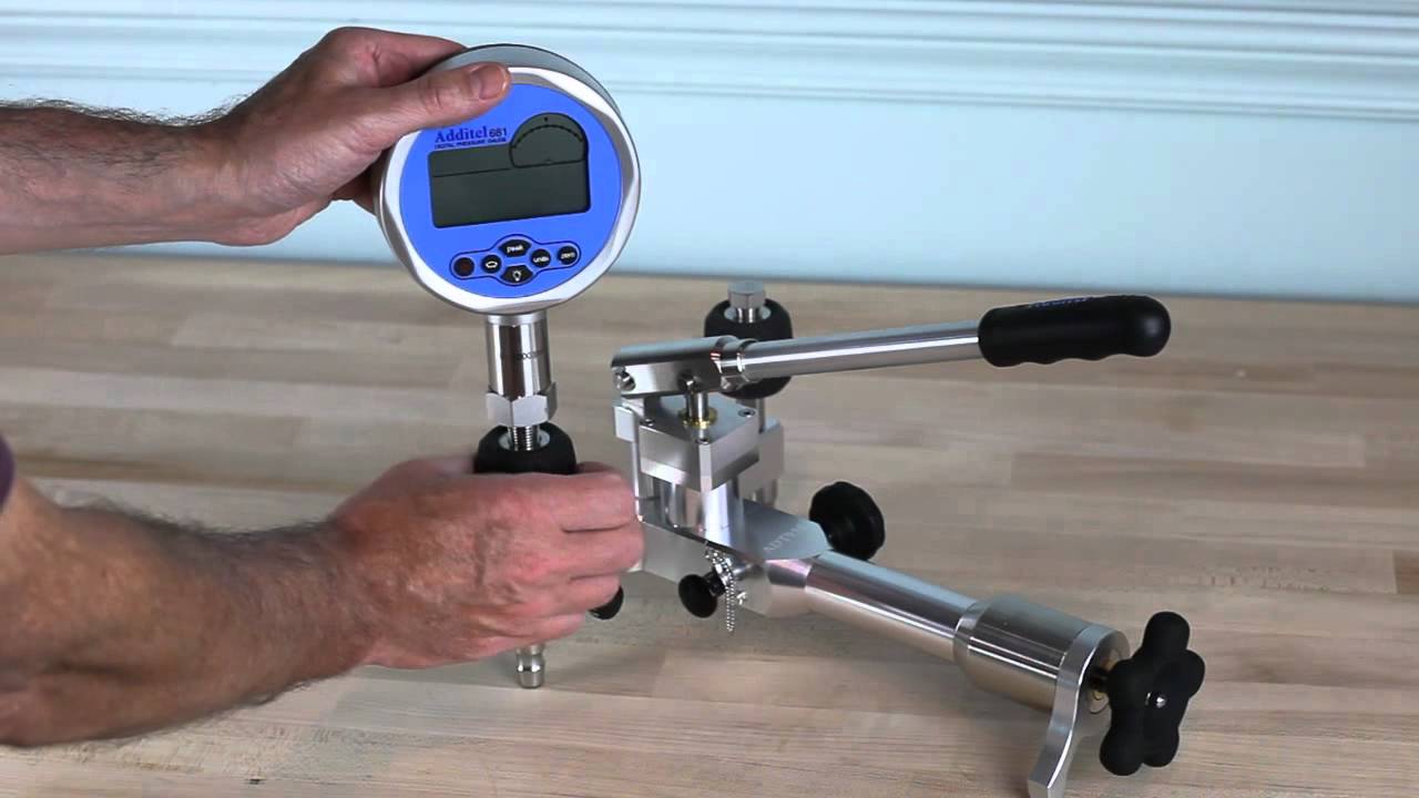 Additel ADT 914/916 Pneumatic Pressure Test Pump | Instrumart - YouTube