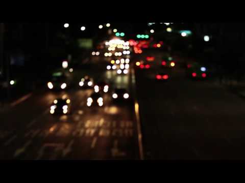 voiture de nuit autoroute