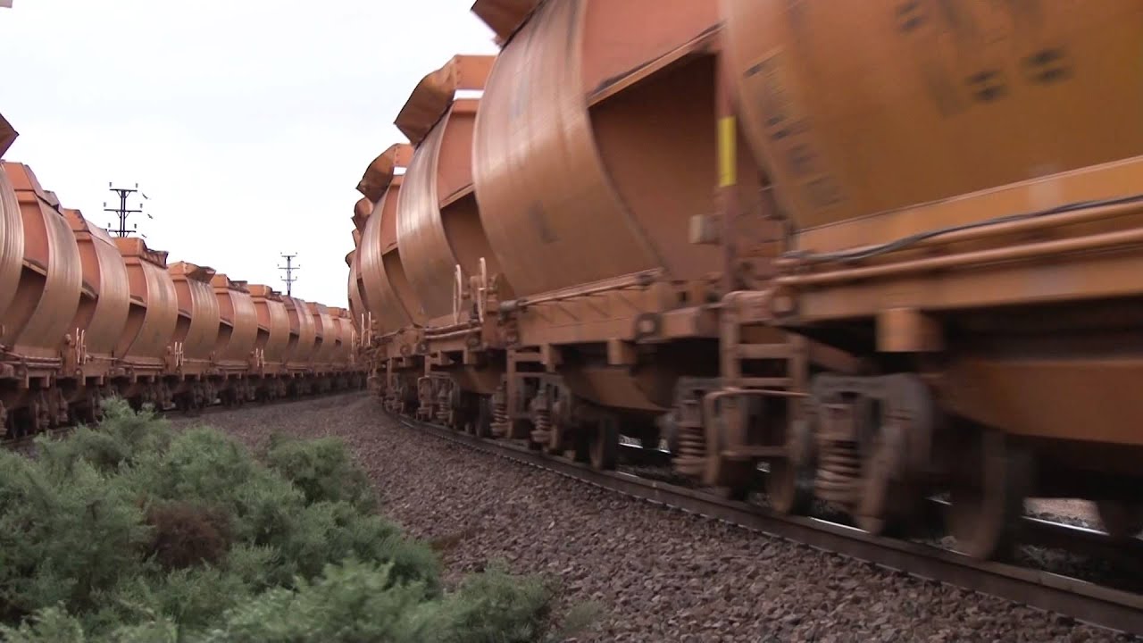 Vline T Class (CK4) leads Narrow Gauge Iron Ore Train - YouTube