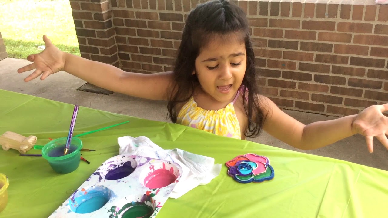 Learn Colors With Adan While Painting in Art Class - YouTube